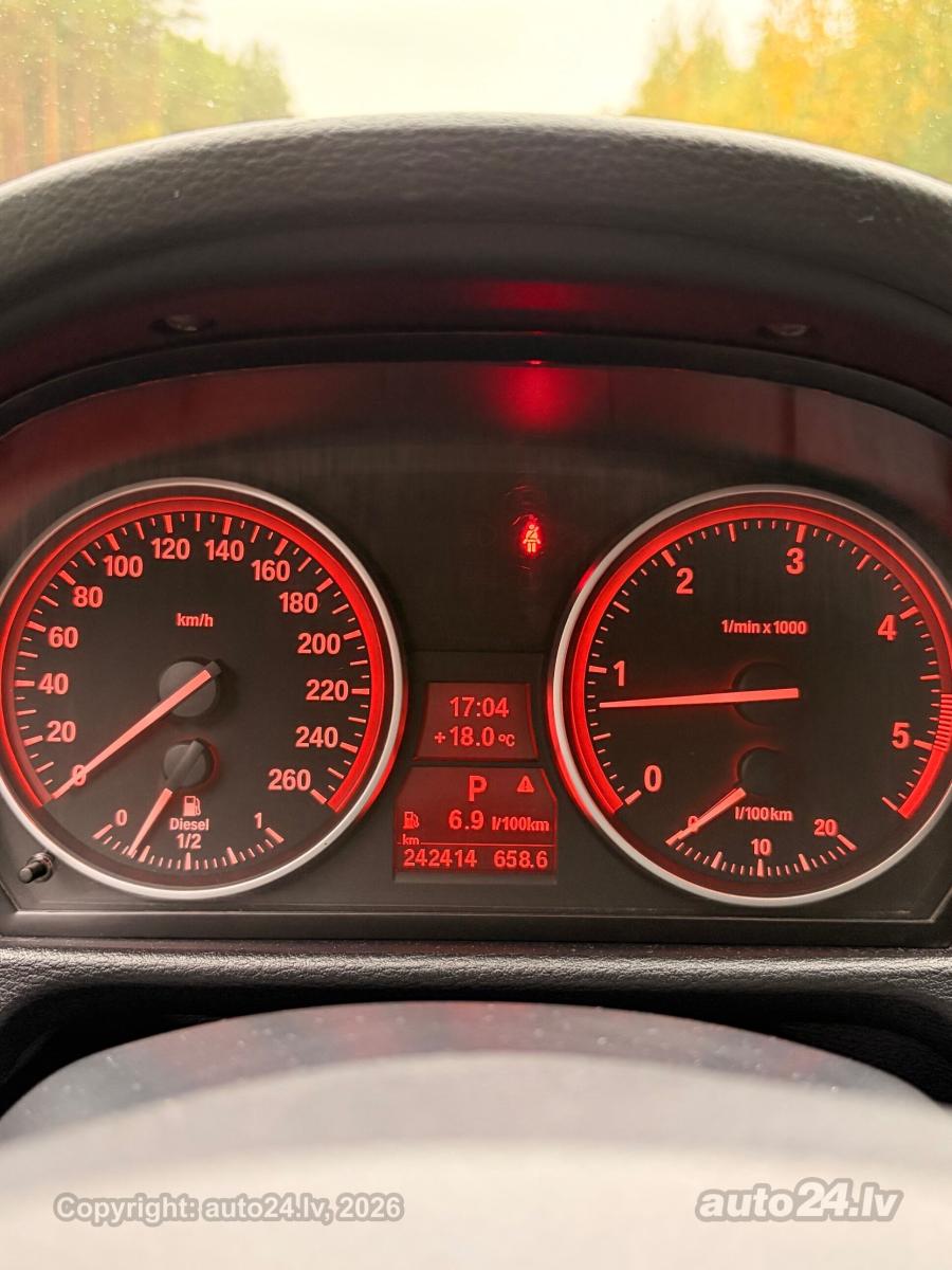 White BMW X1 2014 in Tallinn, with an engine capacity of 2.00 L and mileage of 242 thousand km for 8700 €, photo 7 on AUTOMOTO.COM.LV