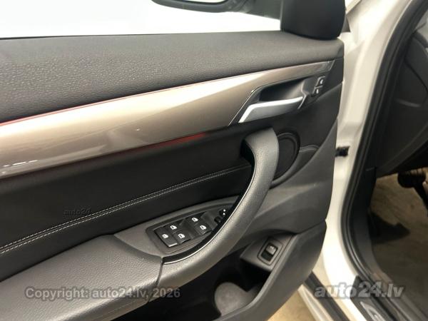 Balts BMW X1 2017 Tallina, ar dzinēja tilpumu 2.00 L un nobraukumu 185 tūkst. km par 14900 €, foto 9 vietnē AUTOMOTO.COM.LV