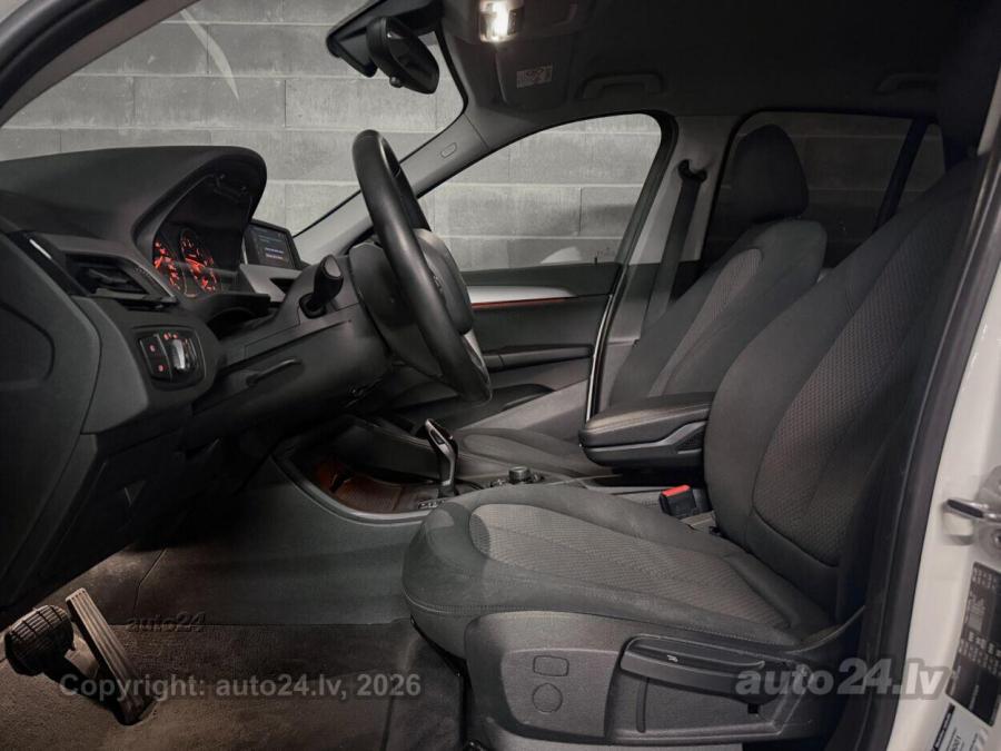 Balts BMW X1 2018 Tallina, ar dzinēja tilpumu 1.50 L un nobraukumu 166 tūkst. km par 14499 €, foto 3 vietnē AUTOMOTO.COM.LV