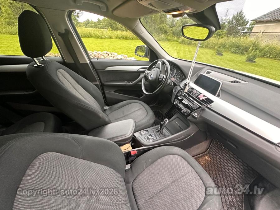 Белый БМВ Х1 2018 в Таллин, объемом двигателя 1.50 л и пробегом 142 тыс. км за 17500 €, фото 9 на AUTOMOTO.COM.LV
