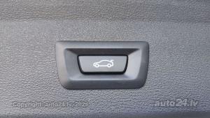 White BMW X1 2018 in Tartu, with an engine capacity of 2.00 L and mileage of 158 thousand km for 16990 €, photo 7 on AUTOMOTO.COM.LV