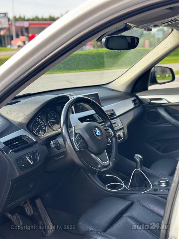 White BMW X1 2018 in Tallinn, with an engine capacity of 2.00 L and mileage of 270 thousand km for 12500 €, photo 7 on AUTOMOTO.COM.LV