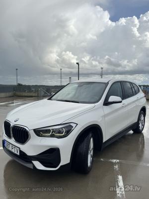 Белый БМВ Х1 2020 в Таллин, объемом двигателя 1.50 л и пробегом 75 тыс. км за 23500 €, фото  на AUTOMOTO.COM.LV