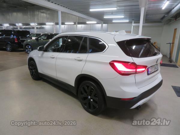 BMW X1 2020 Tallina vietnē Balts BMW X1 2020 Tallina, ar dzinēja tilpumu 1.50 L un nobraukumu 139 tūkst. km par 18900 €, foto 3 vietnē AUTOMOTO.COM.LV