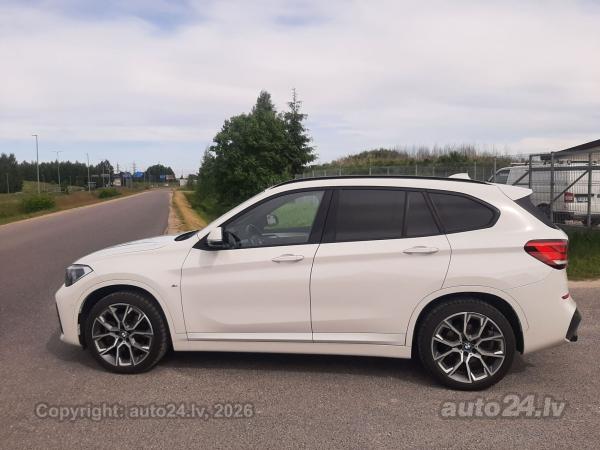 White BMW X1 2021 in Tartu, with an engine capacity of 2.00 L and mileage of 1812 thousand km for 22990 €, photo 3 on AUTOMOTO.COM.LV