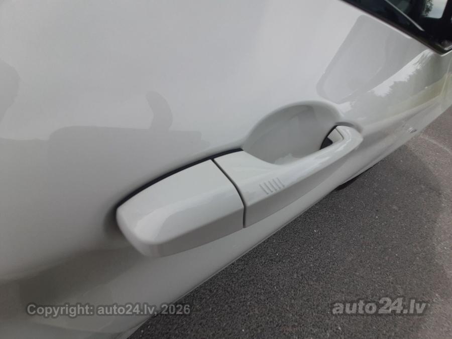 Balts BMW X1 2021 Tartu, ar dzinēja tilpumu 2.00 L un nobraukumu 1812 tūkst. km par 22990 €, foto 11 vietnē AUTOMOTO.COM.LV