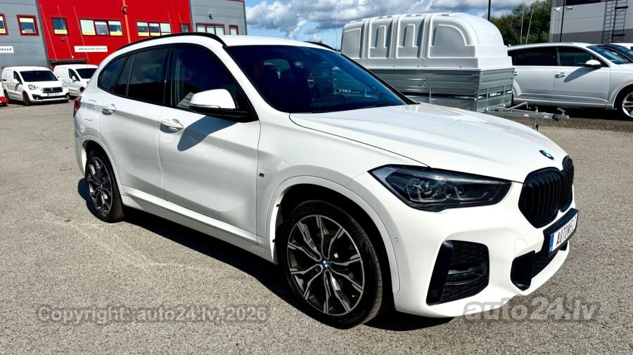 Balts BMW X1 2021 Tallina, ar dzinēja tilpumu 2.00 L un nobraukumu 125 tūkst. km par 24850 €, foto 4 vietnē AUTOMOTO.COM.LV