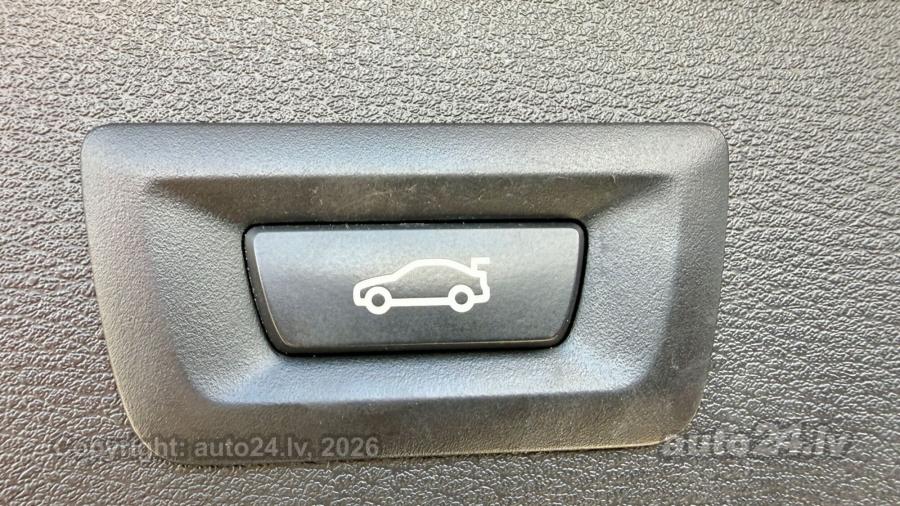 Balts BMW X1 2021 Tallina, ar dzinēja tilpumu 2.00 L un nobraukumu 125 tūkst. km par 24850 €, foto 20 vietnē AUTOMOTO.COM.LV