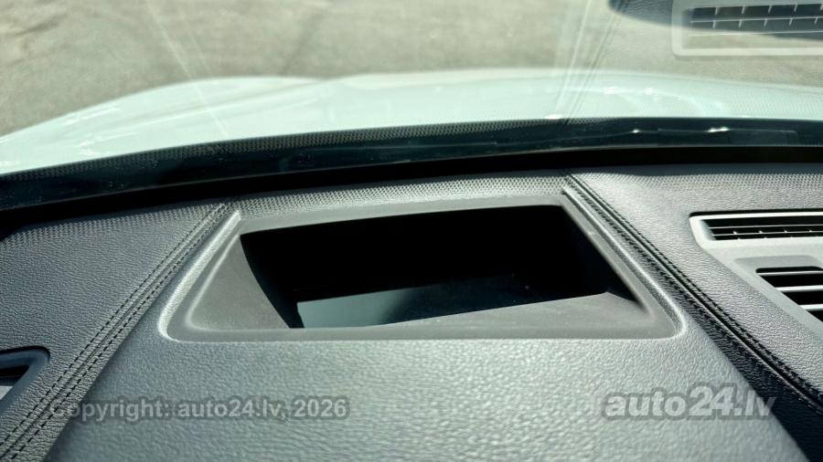 Balts BMW X1 2021 Tallina, ar dzinēja tilpumu 2.00 L un nobraukumu 125 tūkst. km par 24850 €, foto 21 vietnē AUTOMOTO.COM.LV