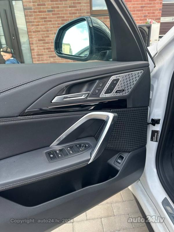 Balts BMW X1 2022 Tallina, ar dzinēja tilpumu 2.00 L un nobraukumu 93 tūkst. km par 37000 €, foto 6 vietnē AUTOMOTO.COM.LV