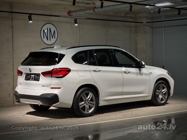 White BMW X1 2022 in Tallinn, with an engine capacity of 1.50 L and mileage of 116 thousand km for 24990 €, photo 3 on AUTOMOTO.COM.LV