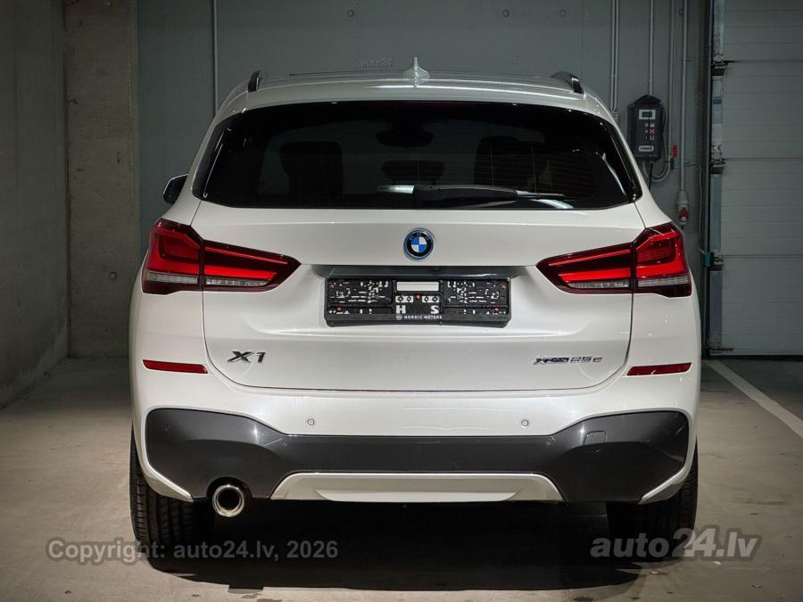 Balts BMW X1 2022 Tallina, ar dzinēja tilpumu 1.50 L un nobraukumu 116 tūkst. km par 24990 €, foto 9 vietnē AUTOMOTO.COM.LV