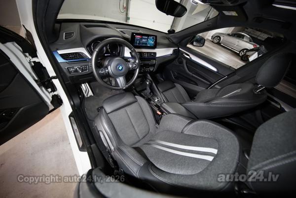 White BMW X1 2022 in Tallinn, with an engine capacity of 1.50 L and mileage of 116 thousand km for 24990 €, photo 11 on AUTOMOTO.COM.LV