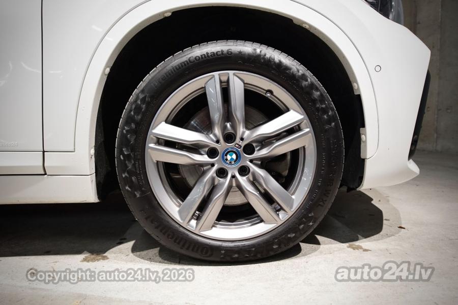 Balts BMW X1 2022 Tallina, ar dzinēja tilpumu 1.50 L un nobraukumu 116 tūkst. km par 24990 €, foto 27 vietnē AUTOMOTO.COM.LV