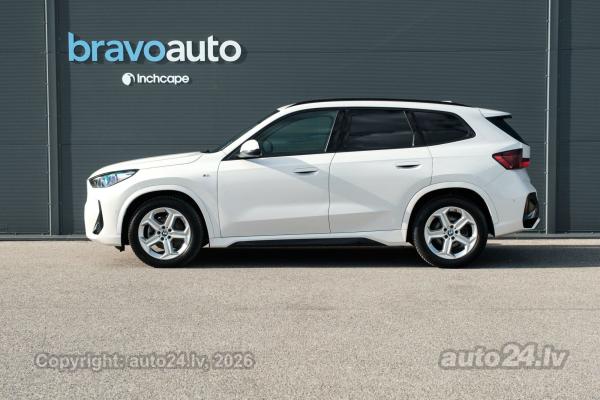 White BMW X1 2024 in Tartu, with an engine capacity of 2.00 L and mileage of 55 thousand km for 44900 €, photo 5 on AUTOMOTO.COM.LV