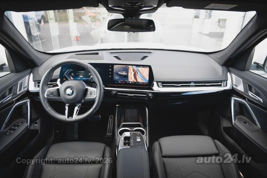 White BMW X1 2024 in Tartu, with an engine capacity of 2.00 L and mileage of 55 thousand km for 44900 €, photo 10 on AUTOMOTO.COM.LV