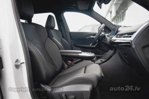 White BMW X1 2024 in Tartu, with an engine capacity of 2.00 L and mileage of 55 thousand km for 44900 €, photo 17 on AUTOMOTO.COM.LV