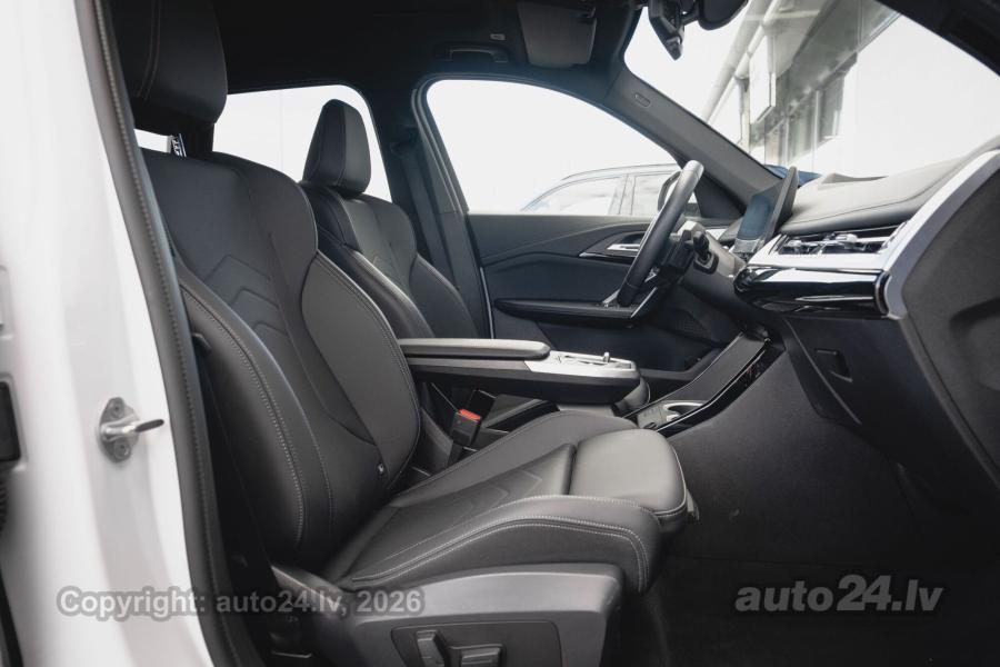 White BMW X1 2024 in Tartu, with an engine capacity of 2.00 L and mileage of 55 thousand km for 44900 €, photo 17 on AUTOMOTO.COM.LV