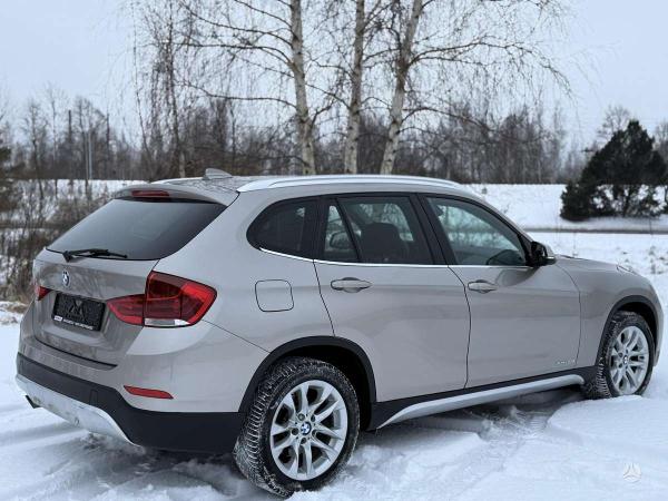 Yellow BMW X1 2014 in Siauliai, with an engine capacity of 2.00 L and mileage of 232 thousand km for 9950 €, photo 10 on AUTOMOTO.COM.LV