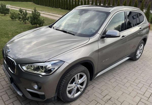 Yellow BMW X1 2016 in Kaunas, with an engine capacity of 2.00 L and mileage of 210 thousand km for 14000 €, photo 1 on AUTOMOTO.COM.LV