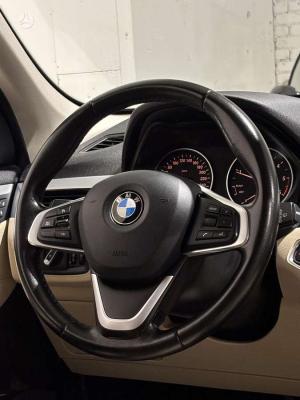 Yellow BMW X1 2017 in Klaipeda, with an engine capacity of 2.00 L and mileage of 154 thousand km for 13900 €, photo 11 on AUTOMOTO.COM.LV