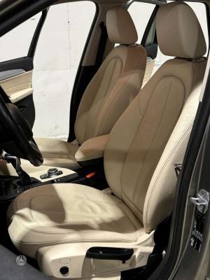 Yellow BMW X1 2017 in Klaipeda, with an engine capacity of 2.00 L and mileage of 154 thousand km for 13900 €, photo 15 on AUTOMOTO.COM.LV
