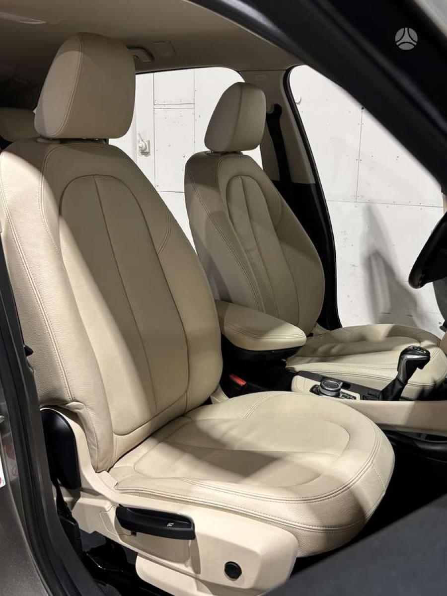 Yellow BMW X1 2017 in Klaipeda, with an engine capacity of 2.00 L and mileage of 154 thousand km for 13900 €, photo 19 on AUTOMOTO.COM.LV