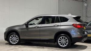 Yellow BMW X1 2017 in Klaipeda, with an engine capacity of 2.00 L and mileage of 154 thousand km for 13900 €, photo 22 on AUTOMOTO.COM.LV