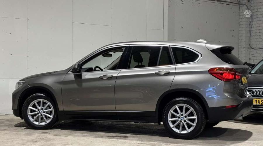 Yellow BMW X1 2017 in Klaipeda, with an engine capacity of 2.00 L and mileage of 154 thousand km for 13900 €, photo 22 on AUTOMOTO.COM.LV
