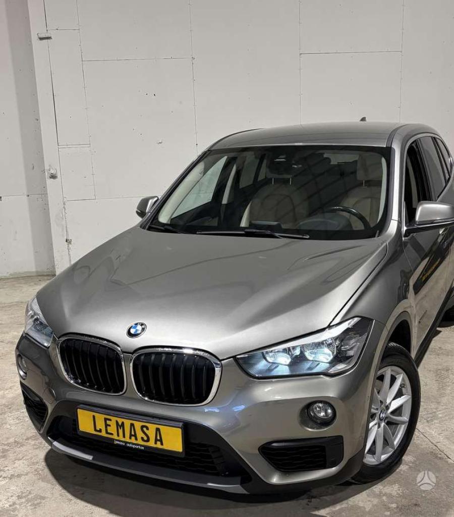 Yellow BMW X1 2017 in Klaipeda, with an engine capacity of 2.00 L and mileage of 154 thousand km for 13900 €, photo 31 on AUTOMOTO.COM.LV