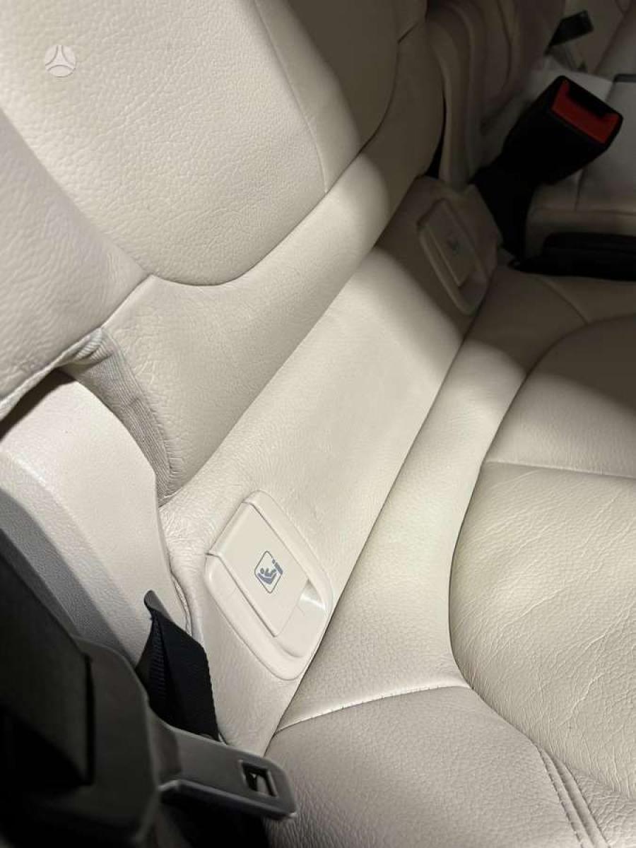 Yellow BMW X1 2017 in Klaipeda, with an engine capacity of 2.00 L and mileage of 154 thousand km for 13900 €, photo 34 on AUTOMOTO.COM.LV