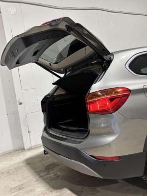 Yellow BMW X1 2017 in Klaipeda, with an engine capacity of 2.00 L and mileage of 154 thousand km for 13900 €, photo 39 on AUTOMOTO.COM.LV