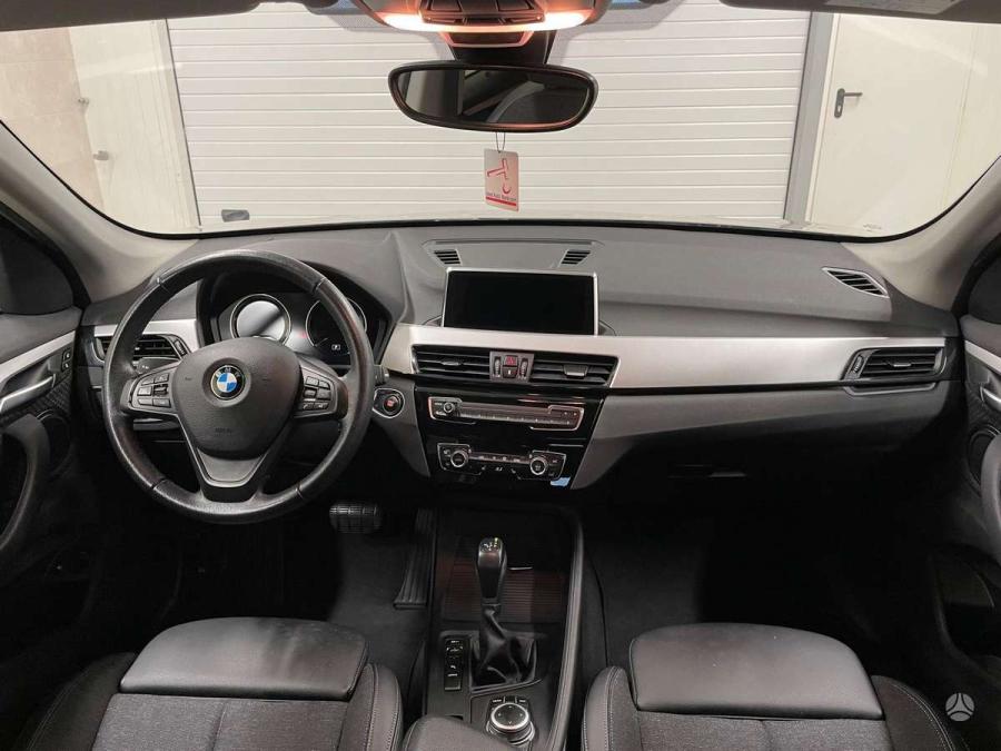 Yellow BMW X1 2021 in Vilnius, with an engine capacity of 2.00 L and mileage of 106 thousand km for 18634 €, photo 10 on AUTOMOTO.COM.LV