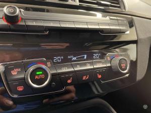 Желтый БМВ Х1 2021 в Вильнюс, объемом двигателя 1.50 л и пробегом 106 тыс. км за 18634 €, фото 17 на AUTOMOTO.COM.LV