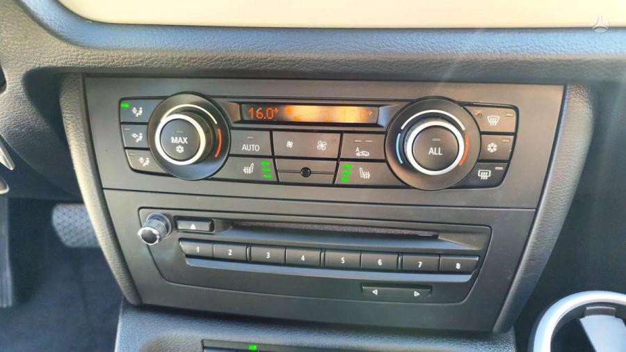 Желтый БМВ Х1 2010 в Шилуте, объемом двигателя 2.00 л и пробегом 140 тыс. км за 6399 €, фото 23 на AUTOMOTO.COM.LV