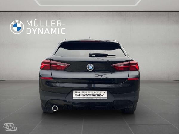 Melns BMW X2 2022 Kauņa, ar dzinēja tilpumu 1.50 L un nobraukumu 48 tūkst. km par 27356 €, foto 6 vietnē AUTOMOTO.COM.LV