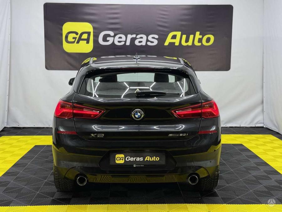 Black BMW X2 2018 in Vilnius, with an engine capacity of 2.00 L and mileage of 240 thousand km for 13990 €, photo 6 on AUTOMOTO.COM.LV