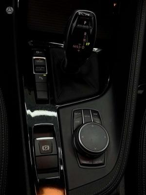 Black BMW X2 2018 in Vilnius, with an engine capacity of 2.00 L and mileage of 240 thousand km for 13990 €, photo 19 on AUTOMOTO.COM.LV
