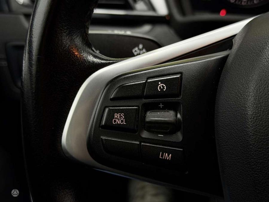 Black BMW X2 2018 in Vilnius, with an engine capacity of 2.00 L and mileage of 240 thousand km for 13990 €, photo 24 on AUTOMOTO.COM.LV