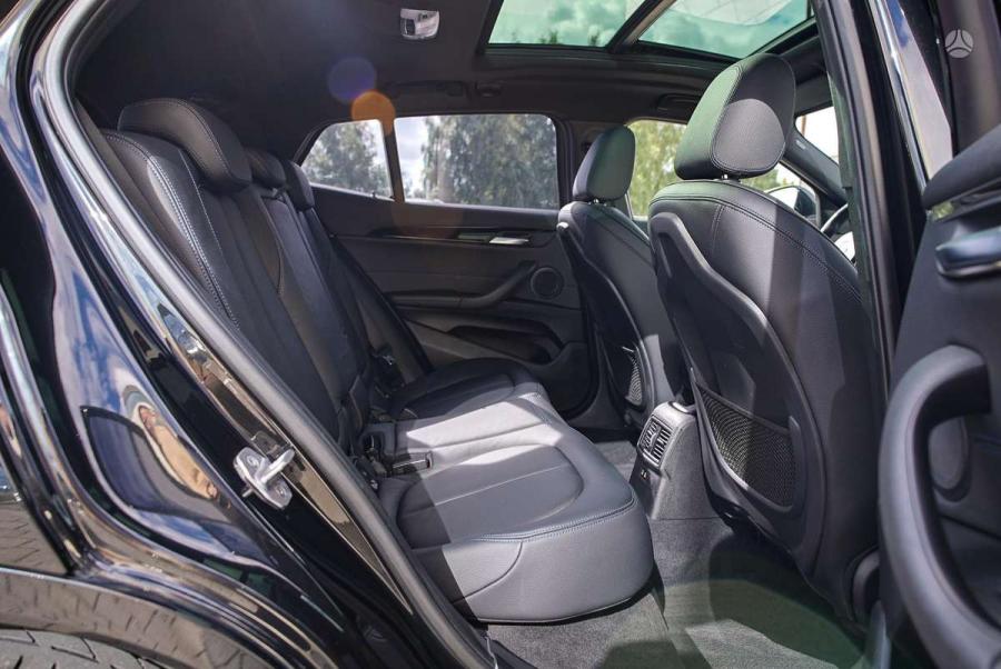 Melns BMW X2 2018 Marijampole, ar dzinēja tilpumu 2.00 L un nobraukumu 152 tūkst. km par 19950 €, foto 35 vietnē AUTOMOTO.COM.LV