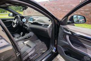 Black BMW X2 2018 in Kaunas, with an engine capacity of 2.00 L and mileage of 152 thousand km for 19450 €, photo 36 on AUTOMOTO.COM.LV