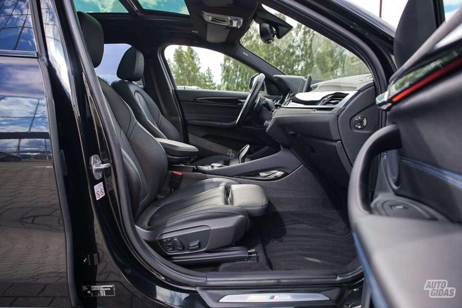 Black BMW X2 2018 in Kaunas, with an engine capacity of 2.00 L and mileage of 152 thousand km for 19450 €, photo 38 on AUTOMOTO.COM.LV