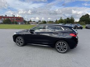 Black BMW X2 2018 in Telschi, with an engine capacity of 2.00 L and mileage of 235 thousand km for 14999 €, photo 4 on AUTOMOTO.COM.LV