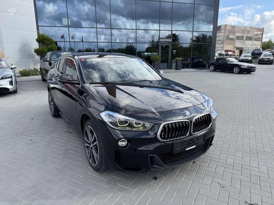 Black BMW X2 2018 in Telschi, with an engine capacity of 2.00 L and mileage of 235 thousand km for 14999 €, photo 10 on AUTOMOTO.COM.LV