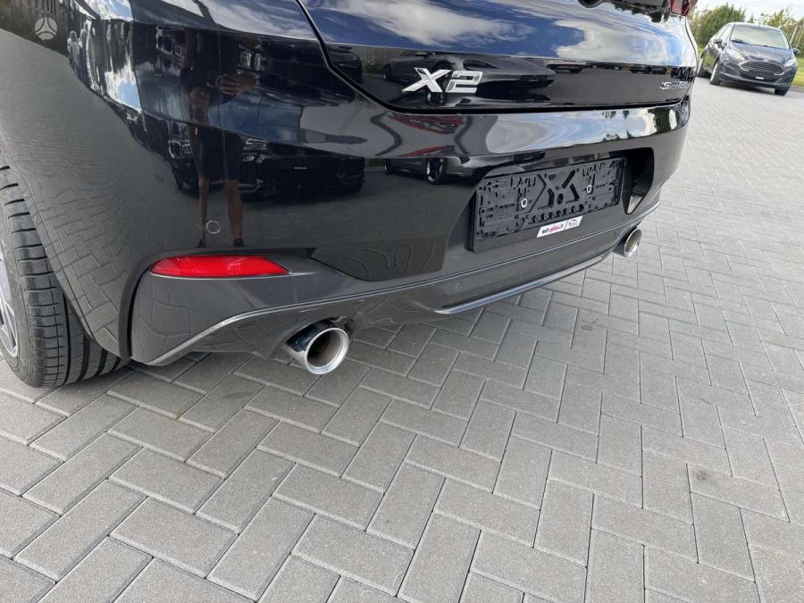 Black BMW X2 2018 in Telschi, with an engine capacity of 2.00 L and mileage of 235 thousand km for 14999 €, photo 14 on AUTOMOTO.COM.LV