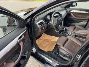 Black BMW X2 2018 in Telschi, with an engine capacity of 2.00 L and mileage of 235 thousand km for 14999 €, photo 17 on AUTOMOTO.COM.LV