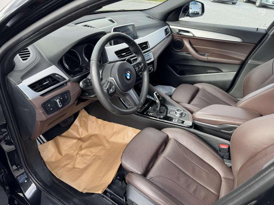 Black BMW X2 2018 in Telschi, with an engine capacity of 2.00 L and mileage of 235 thousand km for 14999 €, photo 19 on AUTOMOTO.COM.LV