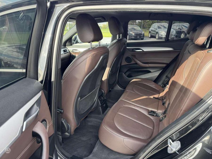 Black BMW X2 2018 in Telschi, with an engine capacity of 2.00 L and mileage of 235 thousand km for 14999 €, photo 21 on AUTOMOTO.COM.LV