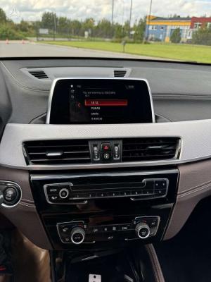 Black BMW X2 2018 in Telschi, with an engine capacity of 2.00 L and mileage of 235 thousand km for 14999 €, photo 28 on AUTOMOTO.COM.LV