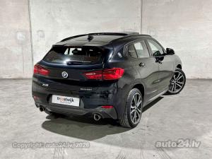 Black BMW X2 2019 in Tallinn, with an engine capacity of 2.00 L and mileage of 211 thousand km for 20650 €, photo 6 on AUTOMOTO.COM.LV